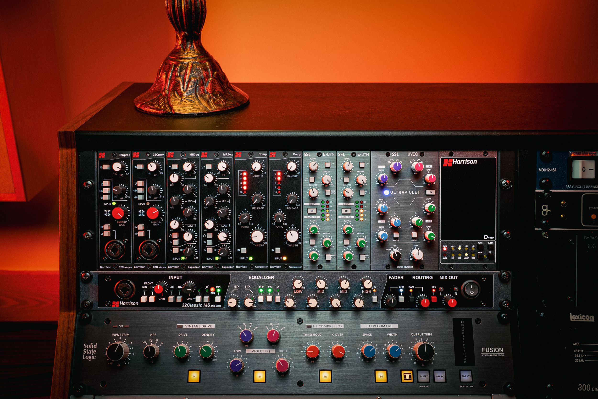 Harrison 500 Rack with Mixer - Amber Tech
