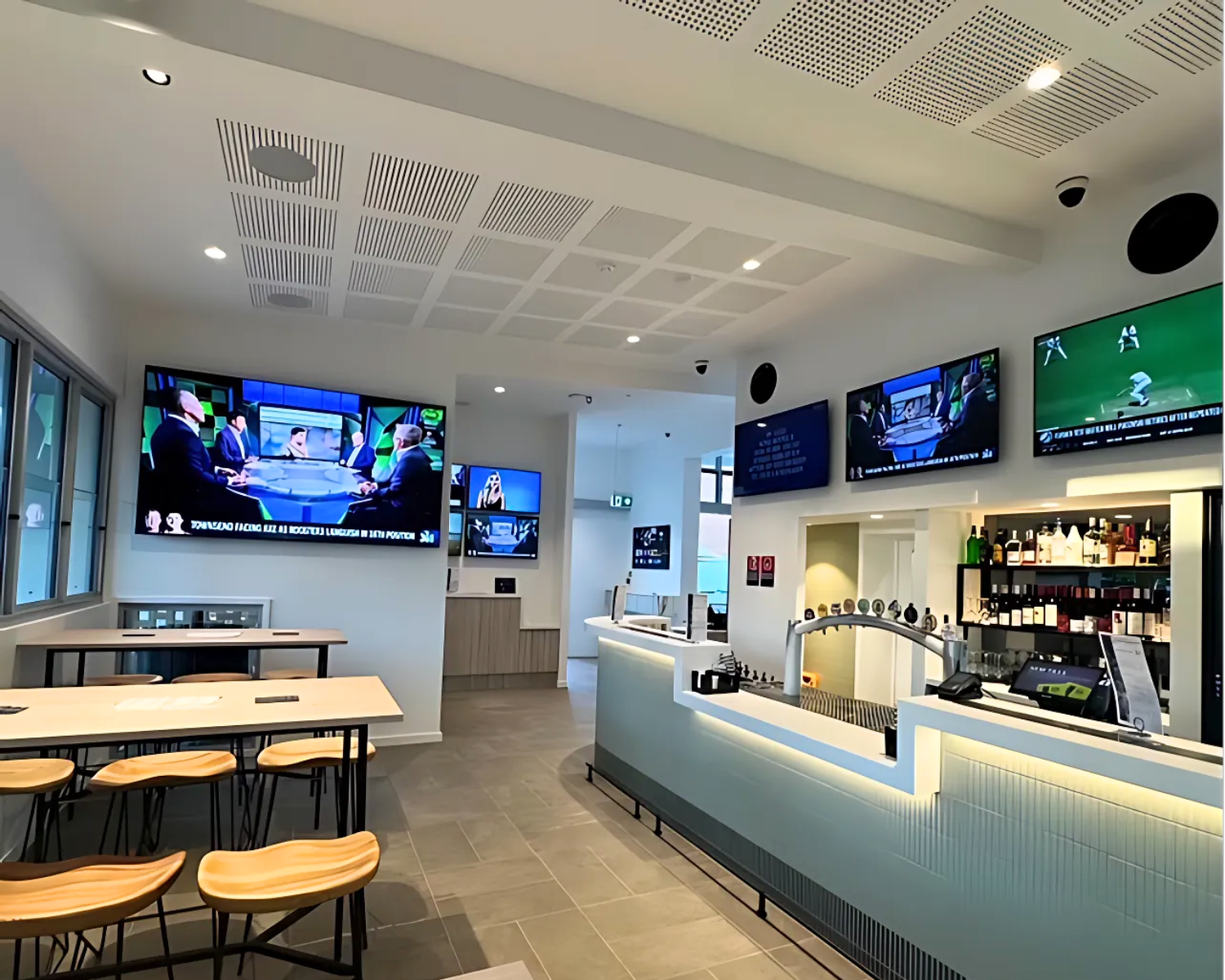 Australian Monitor audio solutions - Amber Tech